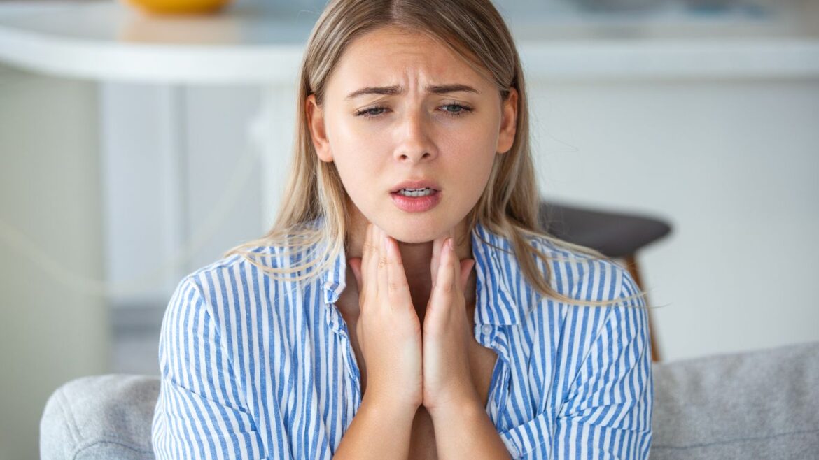 Tonsillitis: Causes, Symptoms, and Effective Home Remedies ... Tonsillitis: Causes, Symptoms, and Effective Home Remedies ...